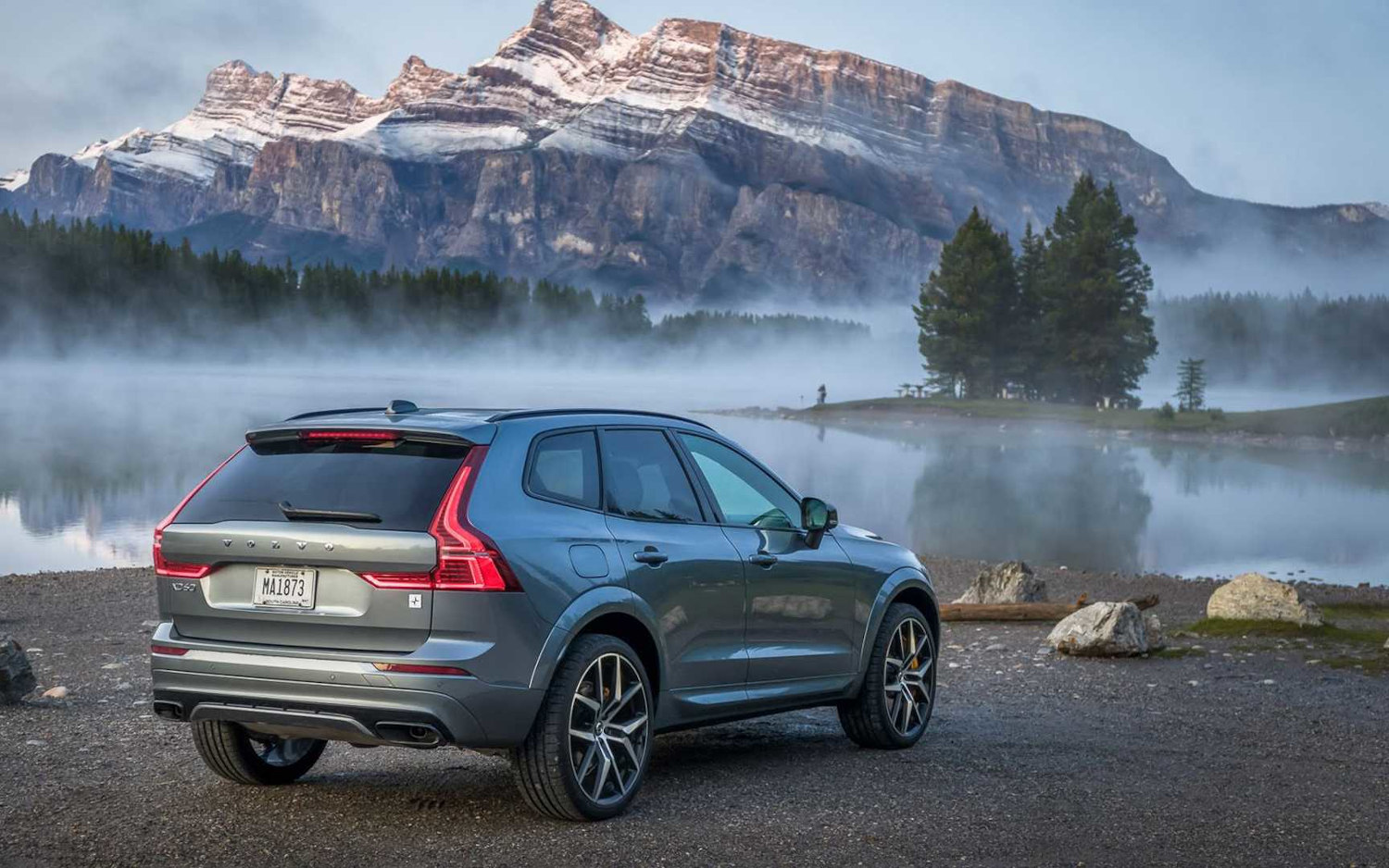 Comparison - Subaru Outback Touring XT 2020 - vs - Volvo XC60 Polestar ...