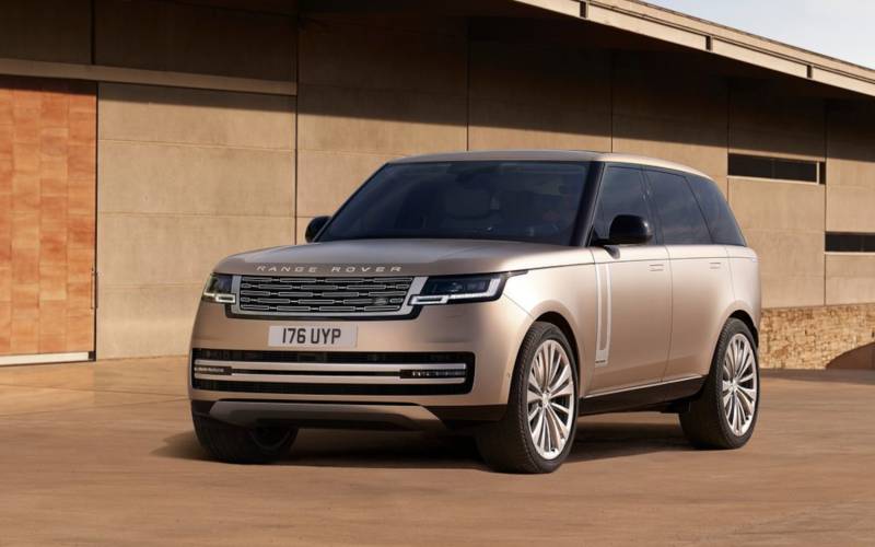 Comparison - Land Rover Range Rover Sport HSE Silver Edition 2021 - vs ...