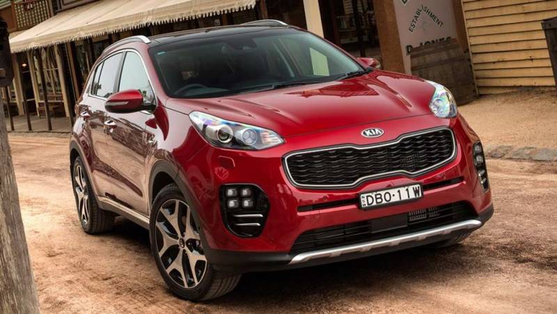 Comparison - Kia Sportage SX 2016 - vs - Land Rover LR2 SUV 2015 | SUV ...