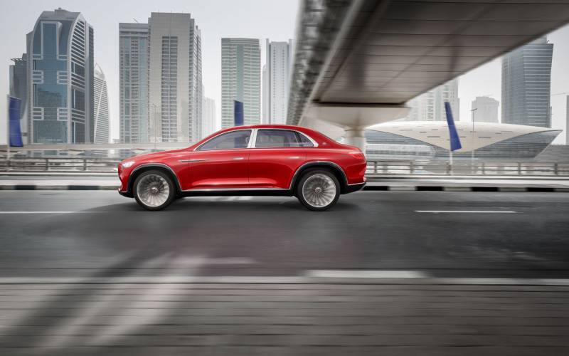 Comparison - Mercedes Maybach Vision Ultimate Luxury - vs - Mercedes ...