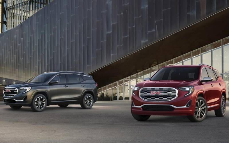 Comparison - GMC Terrain SLT 2018 - vs - GMC Acadia SLE-2 2018 | SUV Drive