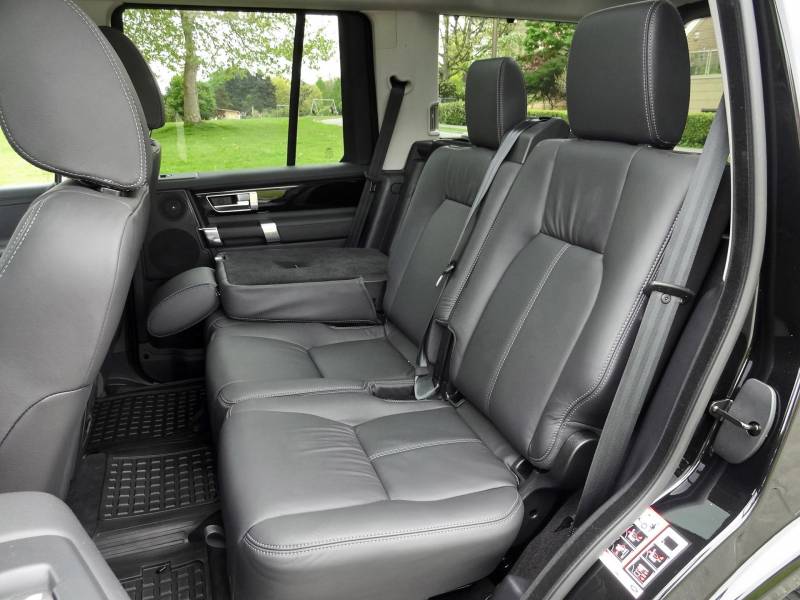 Land Rover LR4 2016 | SUV Drive