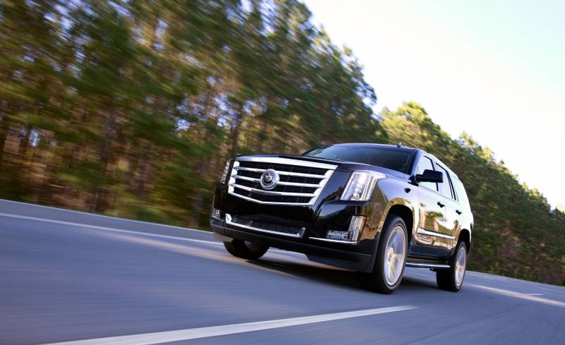 Comparison - Cadillac Escalade ESV Luxury 2015 - vs - Buick Enclave ...