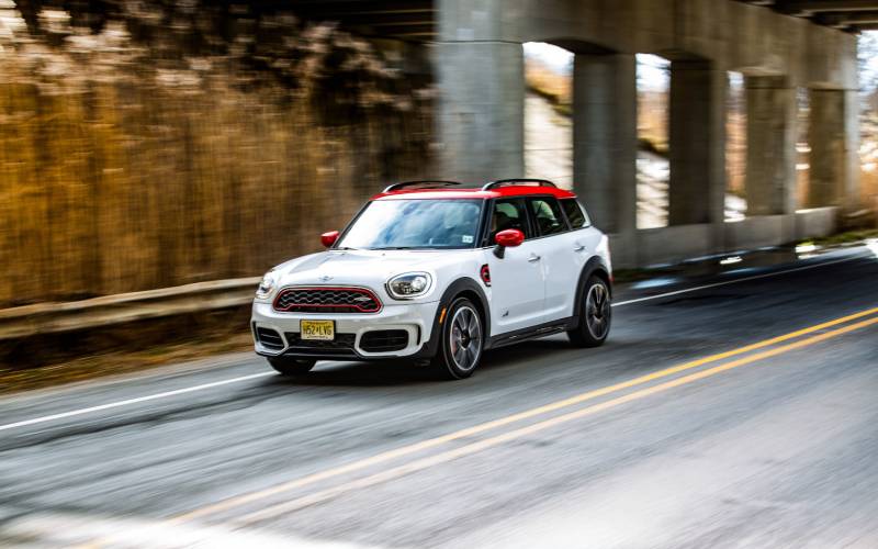 Comparison - Mini Cooper Countryman JCW 2020 - vs - Hyundai Kona SEL ...