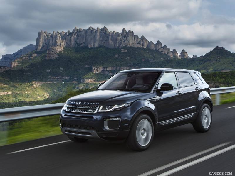 Comparison - Land Rover Range Rover Evoque 2016 - vs - Jeep Grand ...