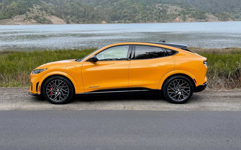 Ford Mustang Mach-E GT 2021 | SUV Drive
