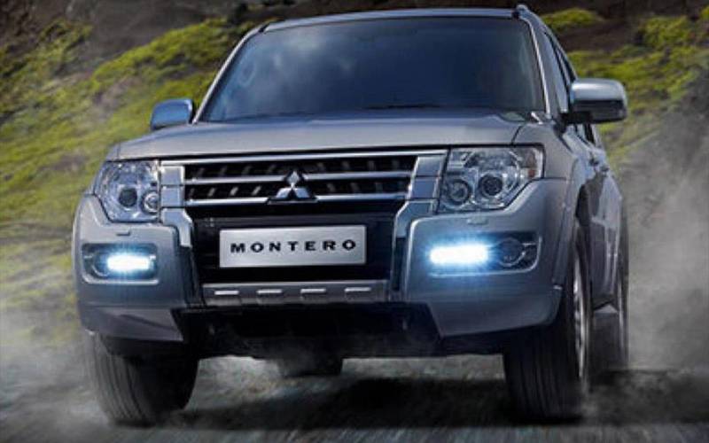 Comparison - Mitsubishi Montero GLS 2017 - vs - Toyota 4Runner TRD OFF ...