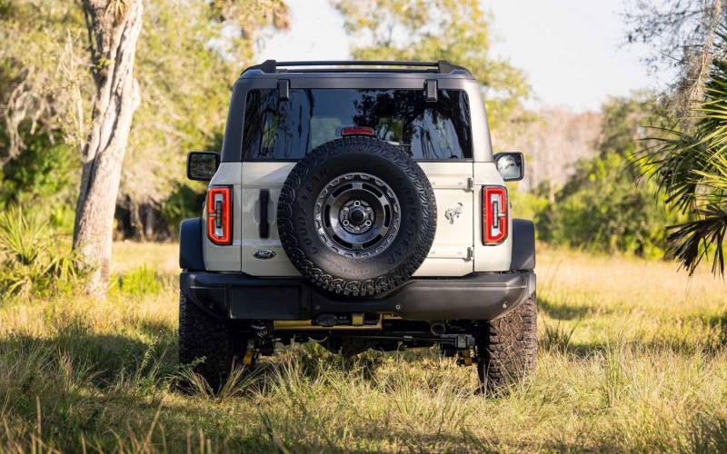 Comparison - Mitsubishi Outlander Sport 2.0 ES 2019 - vs - Ford Bronco ...