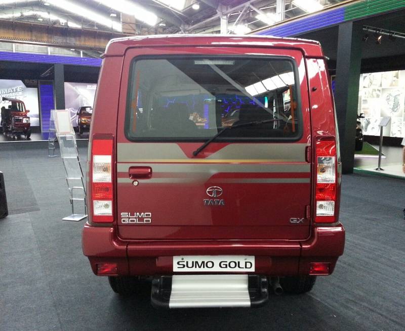 Comparison - Tata Sumo Gold GX 2015 - vs - Tata Sumo Grande 2015 | SUV ...