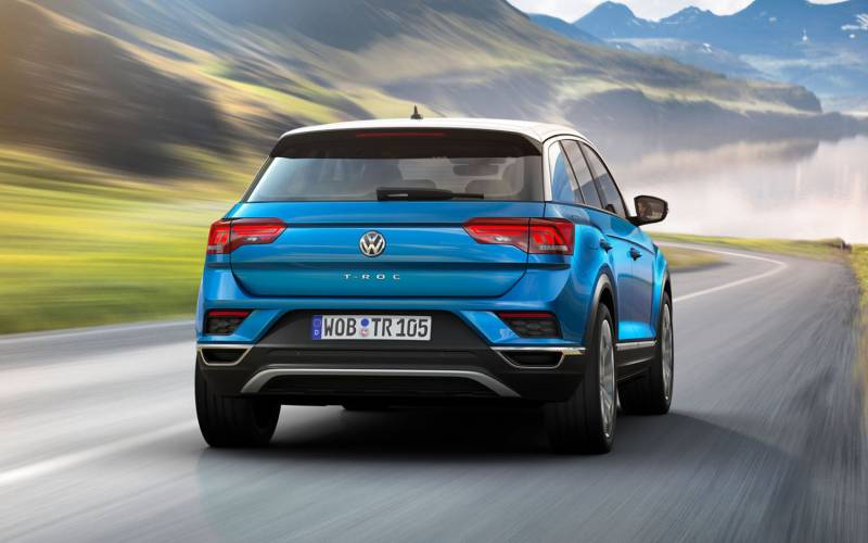 Comparison - Volkswagen T-Roc R-line 2018 - vs - Volkswagen Tiguan SEL ...